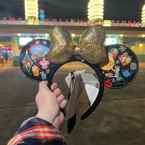 Disney | Accessories | Nwt Disney Christmas Light Up Ears New 223 ...